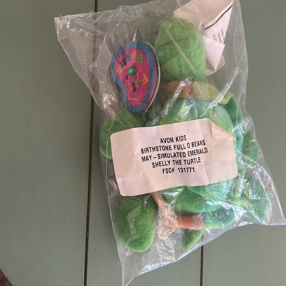 Avon | Toys | Vintage Avon 999 Birthstone May Full O Beans Shelly The ...